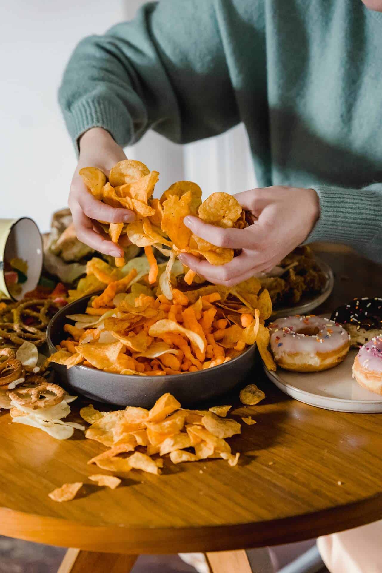 What Foods (and Drinks) to Avoid Before Flying | Executive Flyers